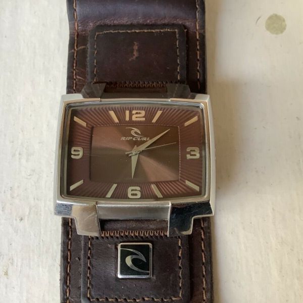 Vintage men's Rip Curl ( Bronx ). 100m/ 330ft .Core surf watch ..chunky ...