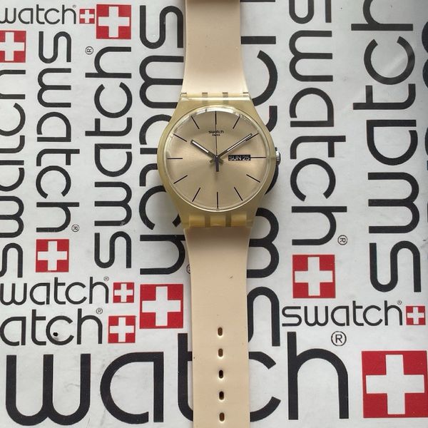 Swatch Rose Rebel SUOT700 2011 NewGent 41mm Silicone | WatchCharts ...