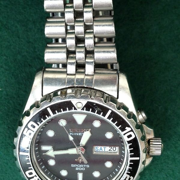 Mens Seiko Kinetic Sports Watch - 5M43 0A48 - 200m | WatchCharts ...