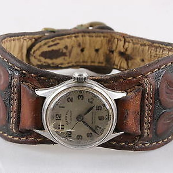 VINTAGE BENNETT 17 JEWELS INCABLOC WIND UP WRISTWATCH HAND CARVED ...