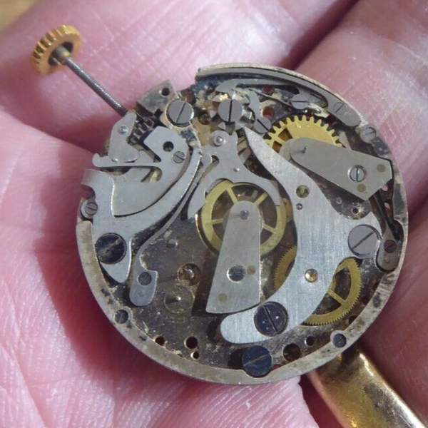 VINTAGE DOXA GENTS CHRONOGRAPH WRISTWATCH MOVEMENT | WatchCharts ...