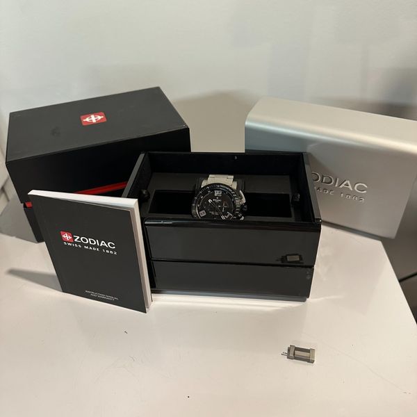 Zodiac ZMX-02 Racer Mens Black Dial Rare Full Steel Watch ZO8556 Box and Papers | WatchCharts ...