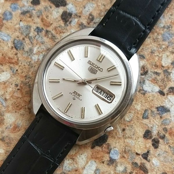 Vintage Seiko 5 DX 25 Jewels Automatic 6106 8010 JDM March 1967 | WatchCharts