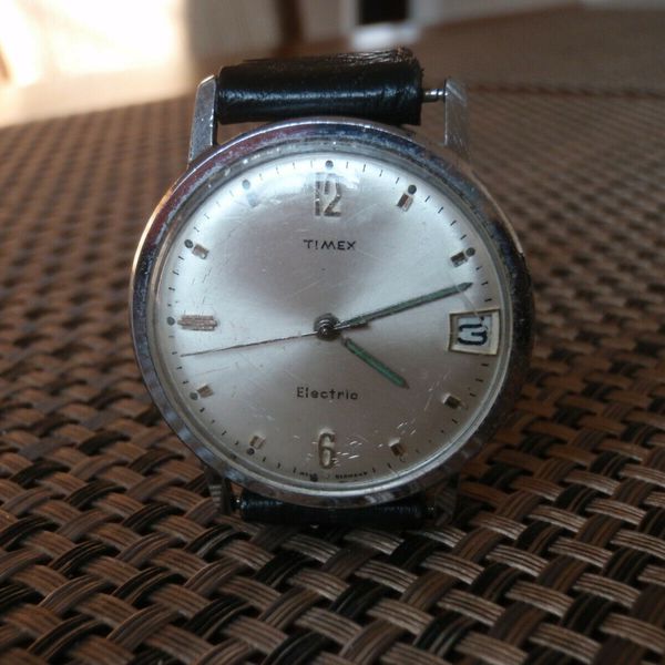 Vintage Timex Electric back wind mens watch date runs balance wheel ...
