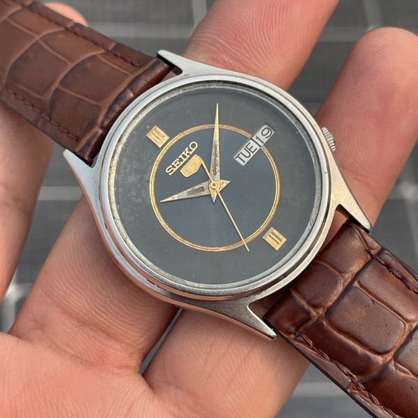 Vintage Seiko 5 Automatic 17 Jewels Japan Made Men Watch 7009-3061 | WatchCharts Marketplace
