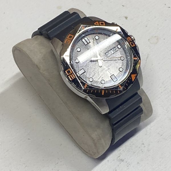 Menâ s Casio Illuminator Analog MTD-1080 10 BAR Nice Vintage Watch ...