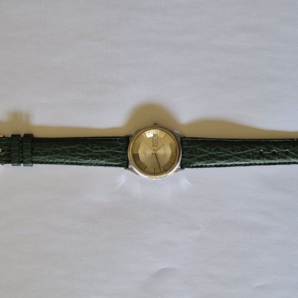 OMEGA Men's Speedmaster Quartz 196.0246 | WatchCharts Marketplace