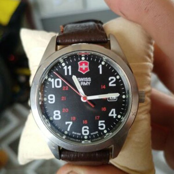 Victorinox Swiss Watch Quartz | WatchCharts