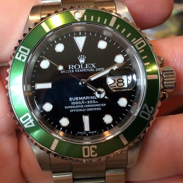 FS: ROLEX Green Bezel Submariner Date 16610LV | WatchCharts