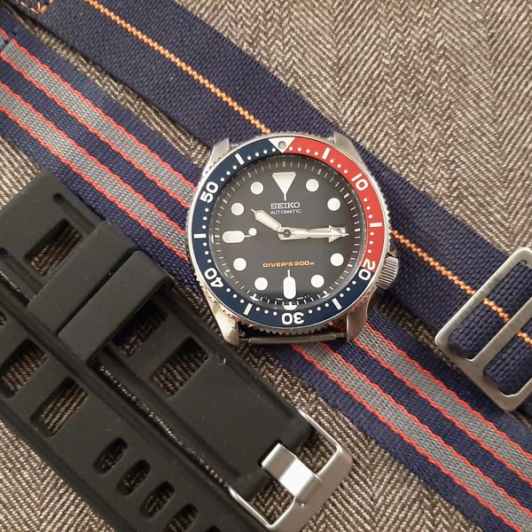 Seiko SKX009 with coin-edge bezel For Sale - £250 - EU seller | WatchCharts