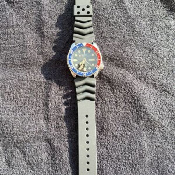 Seiko Pepsi Men's Watch - SKX009 | WatchCharts Marketplace