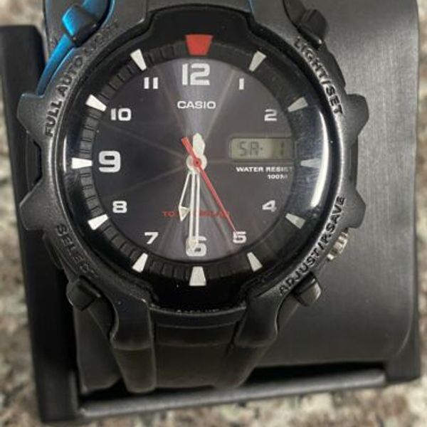 Casio 3318 MDA-S10H Needs Battery | WatchCharts Marketplace