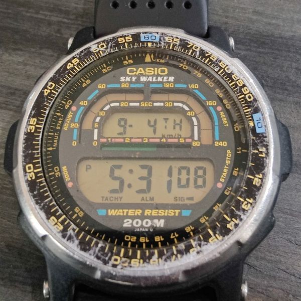 Casio Skywalker DW-401 Missing Buttons For Repair | WatchCharts Marketplace