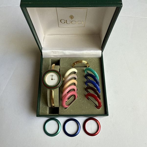 AMAZING Vintage Gucci Woman's Gold watch with interchangeable Bezel ...