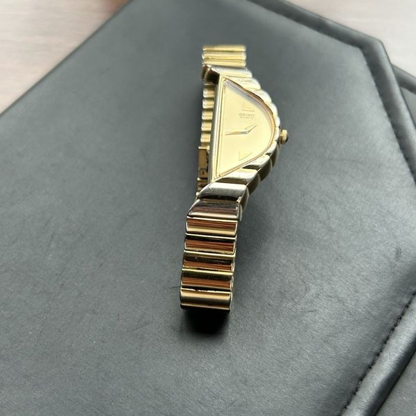 Vintage Seiko Tank 1F20-5D59 Classic Half Moon Women's Gold Dress Watch RARE!!! | WatchCharts ...
