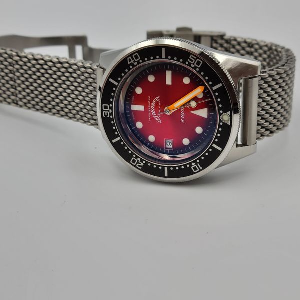 FS SQUALE 1521 RED PASSION 500M DIVER | WatchCharts Marketplace