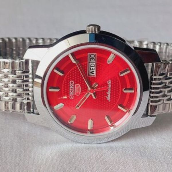 Automatic Seiko 5 Red Face Men's Formal Wrist Watch day date Made In ...