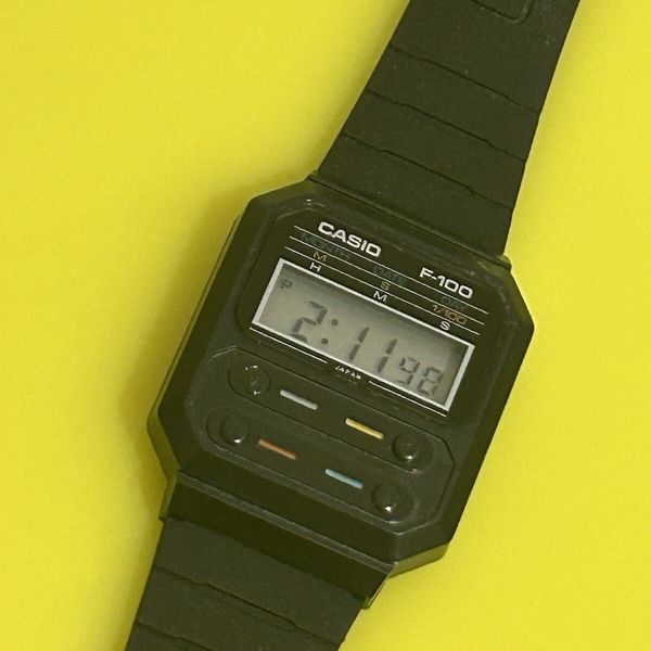 Casio F-100 Watch 1977 - Sigourney Weaver Alien Movie - Module 52 With ...