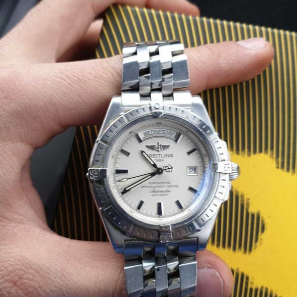 Breitling Headwind Day Date von 2001 | WatchCharts