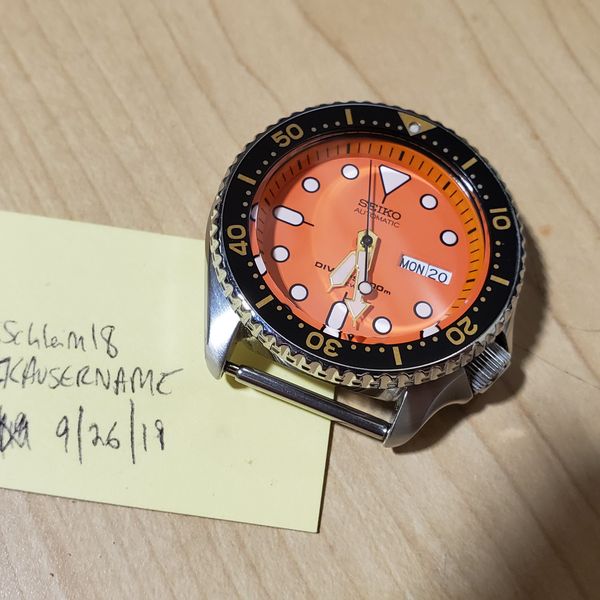 [WTS] Modded Seiko SKX's - beige field mod, white dial stargate mod ...