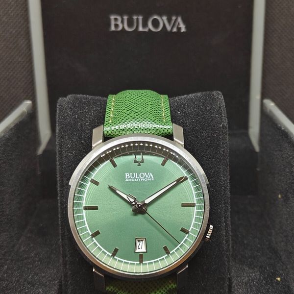 Bulova Accutron II - verde - 96B215 - quarzo precisionist UHF -raro ...