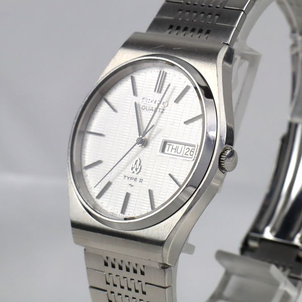 Vintage Seiko Type II Men's Quartz Watch Day Date 35mm Silver Dial 7123 ...