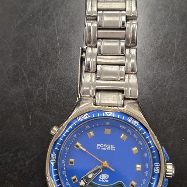 Men's Fossil Blue AM-3590 Blue Dial Day/Date Watch 100 Meters WR Needs ...