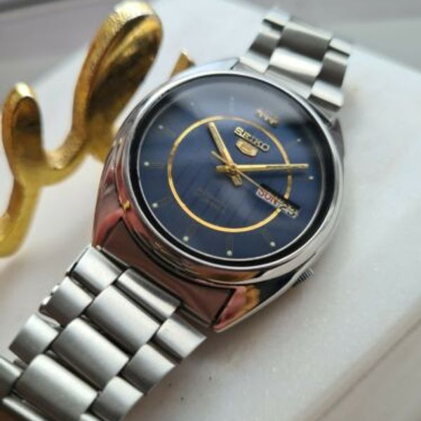 Vintage BLUE 1980 SEIKO 5 Men's Japan Automatic Watch 7009-3040 80s | WatchCharts