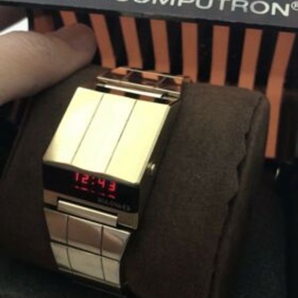 Vintage Bulova Computron LED Digital N6 Cell 228 Gold-Tone Watch~ WORKS ...