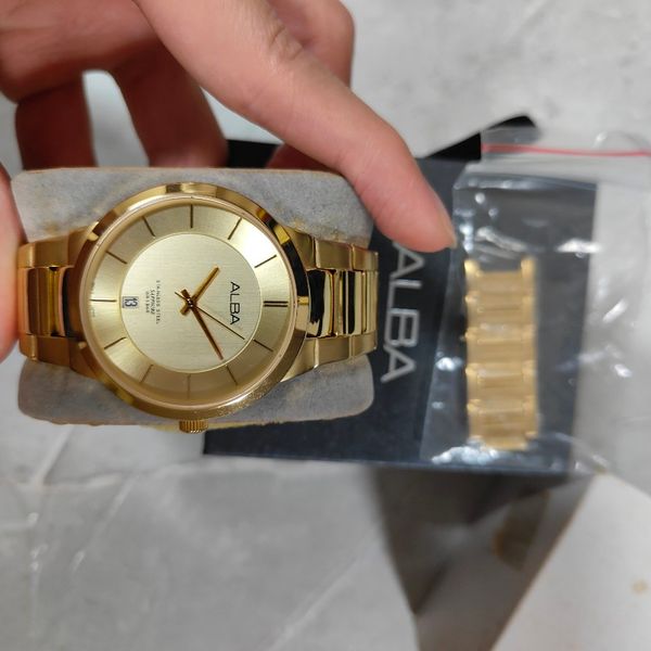 Alba gold watch | WatchCharts Marketplace