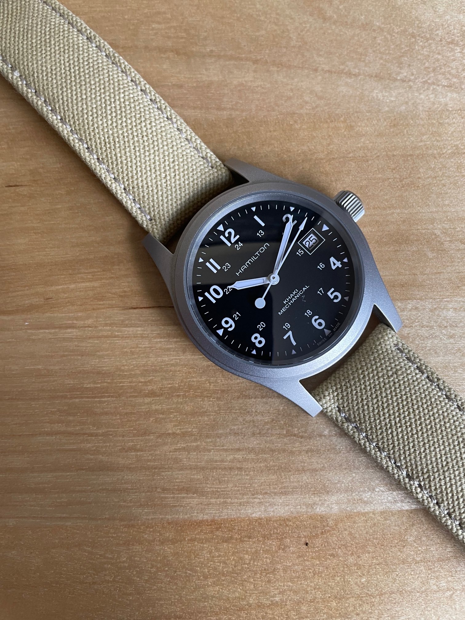 Like New Hamilton Khaki Field Mechanical H69439933 with full AD ...