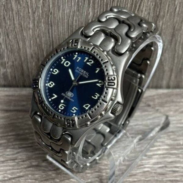 Blue Fossil Vintage Titanium Menâ s Watch With New Battery ...