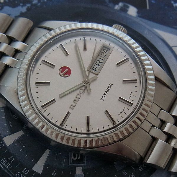 VINTAGE RADO VOYAGER AUTOMATIC 17 JEWELS SWISS MADE WATCH...NICE & RARE ...