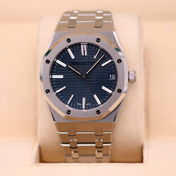 FSOT: Audemars Piguet Royal Oak Blue Dial 15510ST – 2023 | WatchCharts ...