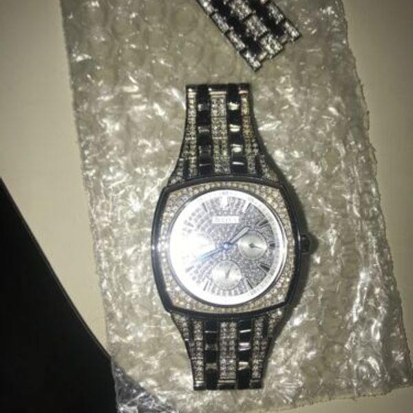 Mens Bulova Swarovski Crystal Watch w/ Extra Links. Model # C676869 ...