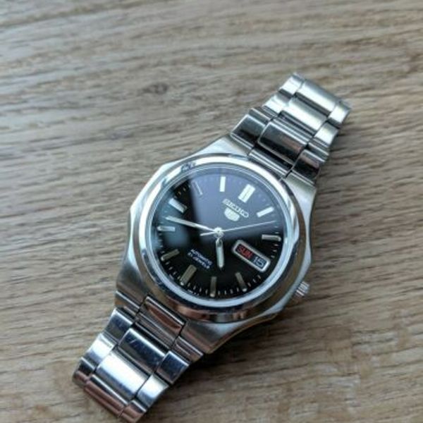 Seiko 5 SNKK47 Men's Automatic Watch Seikonaut Nautilus | WatchCharts