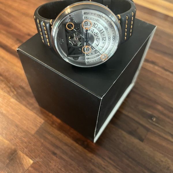 [$265 USD] Xeric Halograph 2 - Gunmetal & Orange | WatchCharts Marketplace