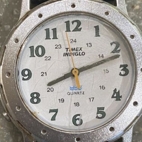 Vintage Men's Timex Indiglo WR 30M Quartz Watch Parts/Repair | WatchCharts Marketplace