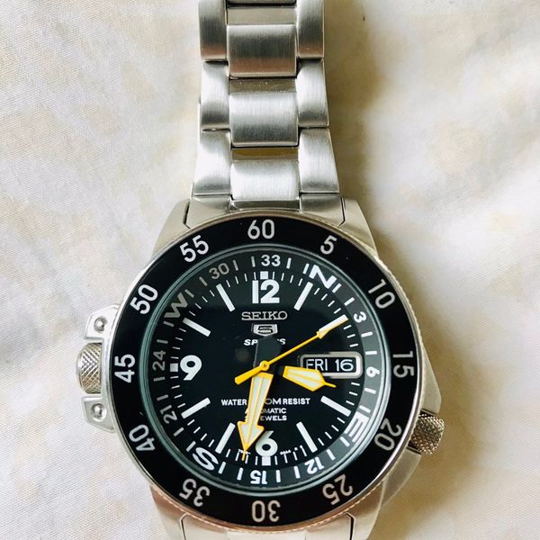 Seiko Atlas Land Shark SKZ211K1 200m Auto | WatchCharts Marketplace