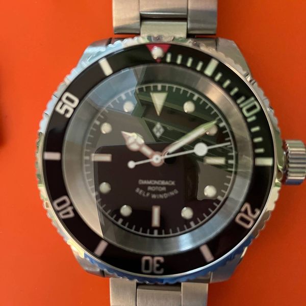Dagaz "Big Crown" Homage - Indexed Dial, Big Bubble Second Hand ...