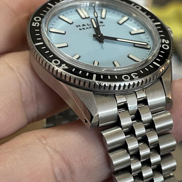 [WTS] Halios Seaforth IV Pastel Blue Stainless Steel | WatchCharts ...