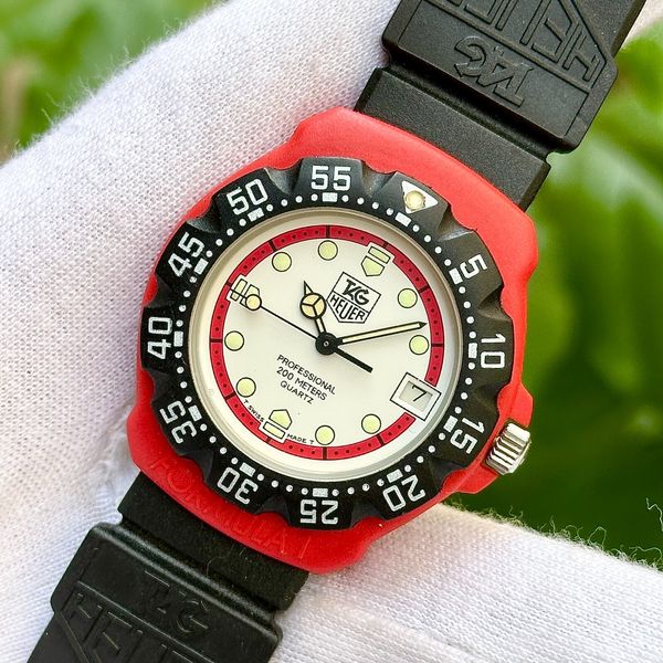 NOS Tag Heuer Formula 1 Red Series Quartz Swiss Made Men's Watch 385. ...