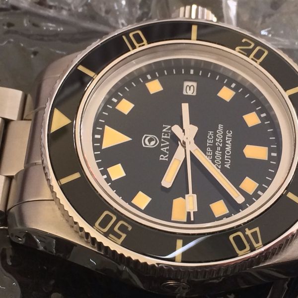 Raven Deep tech Vintage Lume Black | WatchCharts Marketplace