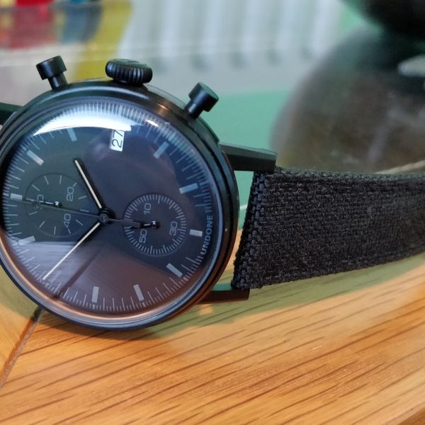 FS : UNDONE Urban Black + Extra Strap | WatchCharts Marketplace