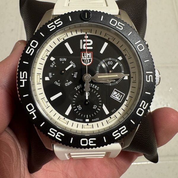 Luminox Pacific Diver Watch White with Red Strapð ¥ | WatchCharts ...