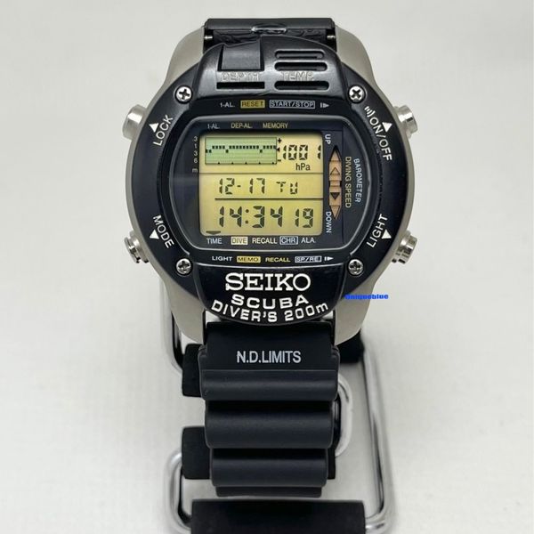 Seiko M796 Scuba Diver Depth Sensor Dive Watch Black Titanium / Steel ...