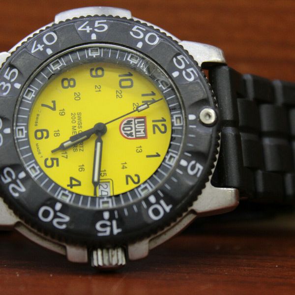 Vintage Mens Luminox 3100 Navy Seal Dive Watch - Yellow Dial SWISS ...