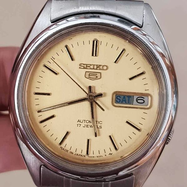 Vintage Seiko 5 automatic 17 jewels Gold dial Cal 7009 Day Date men | WatchCharts Marketplace