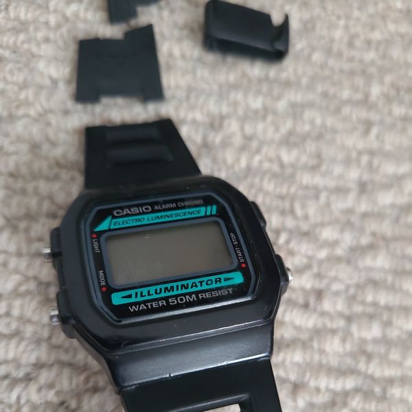 Casio W-86 3298 Classic Digital Watch Water Resistant broken strap ...
