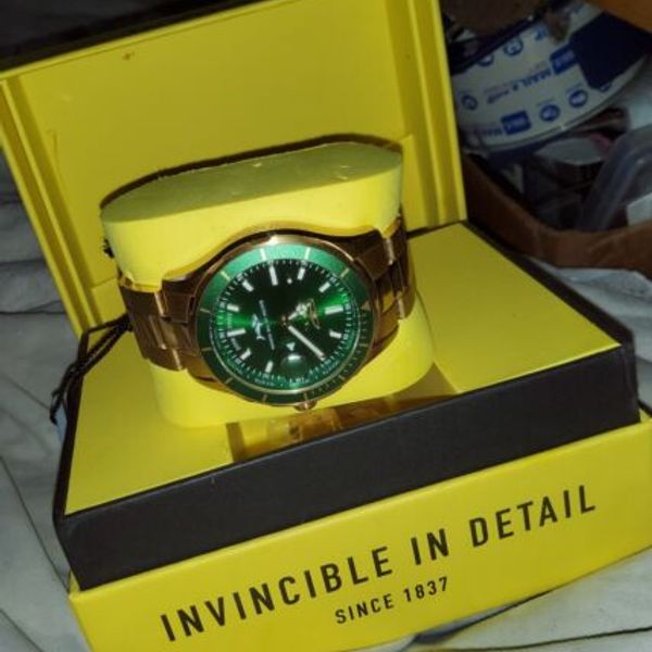 Invicta 25812 Pro Diver 44mm Swiss Made Menâ s Watch Used GREEN/Gold ...
